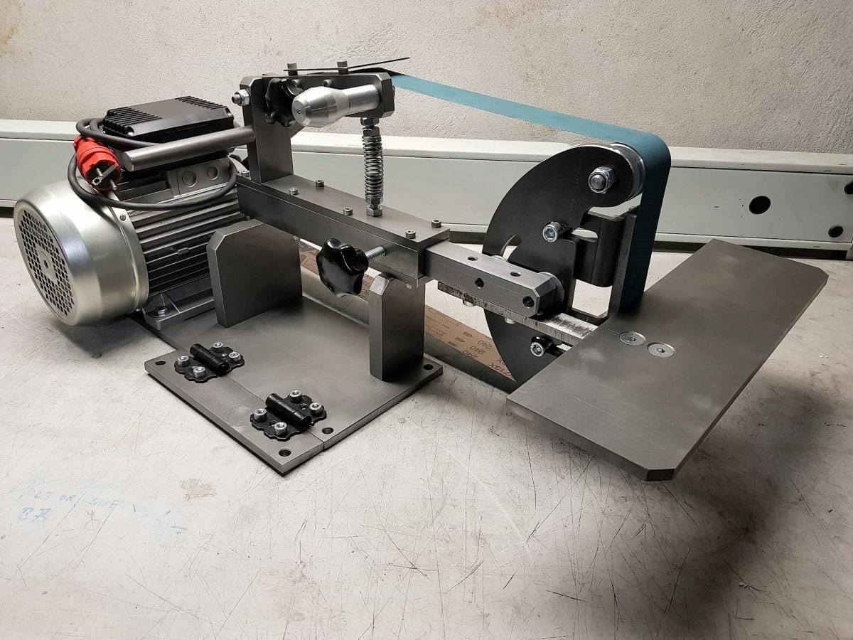 Backstand Pivot 1,5 kw - Bande 1600 / 2000 mm - ForgeOrigine